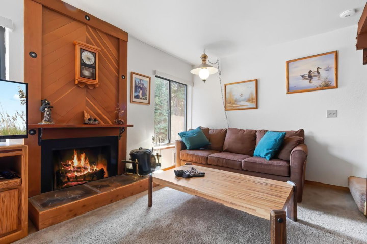 Comfortable Condo Great Location- Tamarack #12 - Bear Valley, CA