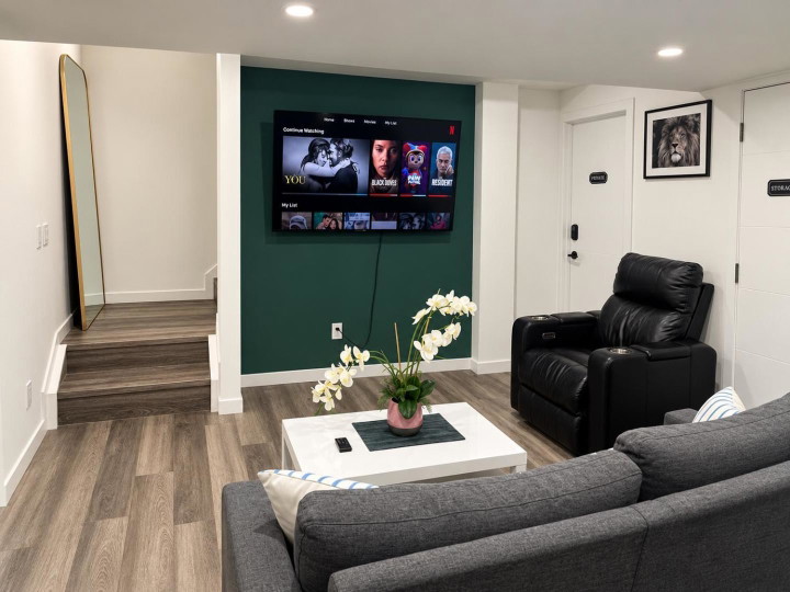 Prime Location, Beautiful Modern One Bedroom Spacious Suite Few Minutes To West Edmonton Mall And Enoch Cree Casino - Edmonton