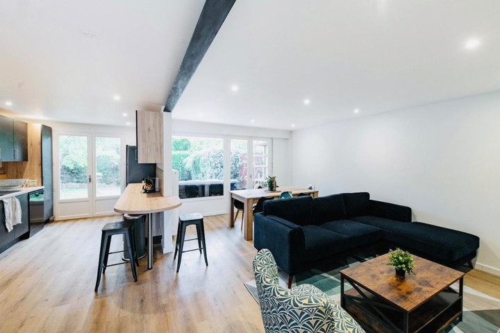 Casa Eden - 7-bedroom House - Enclosed Garden - Angers