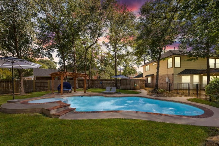 Spring Tx 5br Train Theme Heated Pool Hot Tub Ev Ready Sleeps 16 - The Woodlands, TX