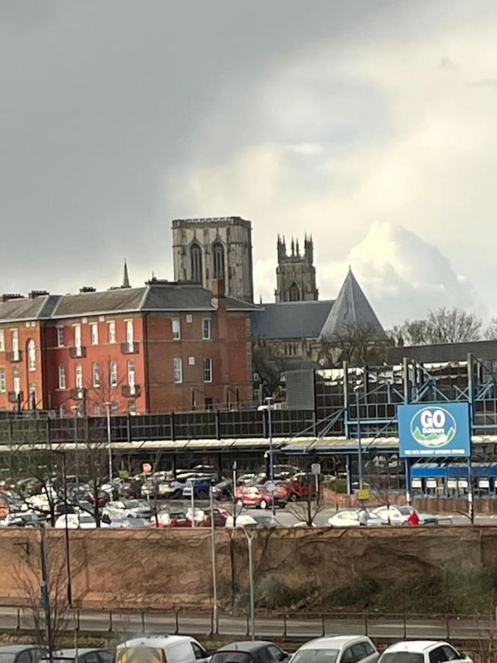 Superb Modern Central Flat With Free Parking, Gym And Minster Views - York