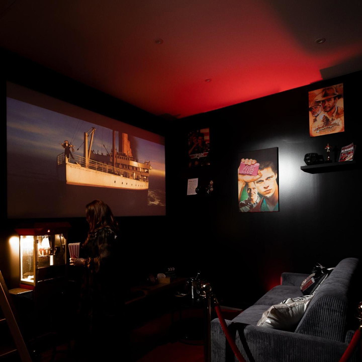 Le Hollywood, Cinéma Privé, Jacuzzi & Popcorn - Saint-Pierre-de-Chartreuse