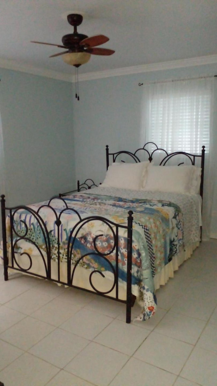 Lynn's Cozy Cottage - Nassau