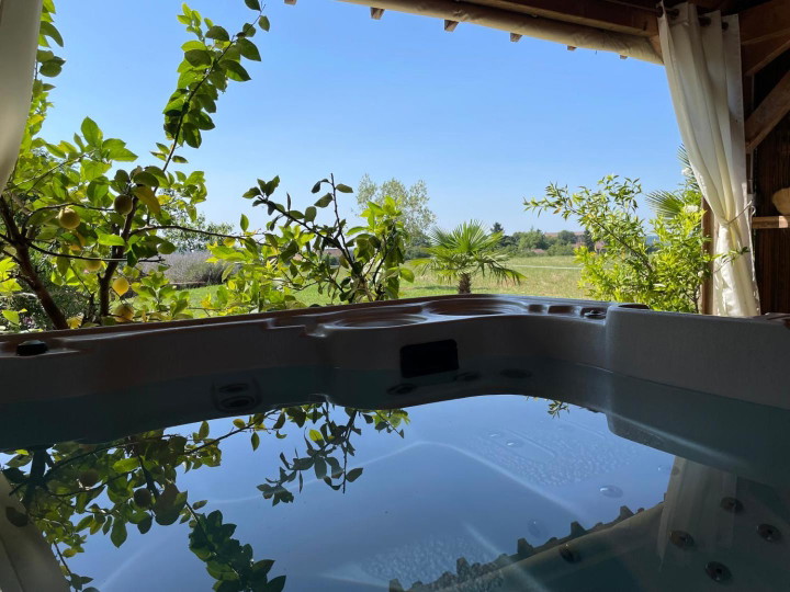 La Ferme De La Croix - Chambres D'hôtes Avec Jacuzzi, Calme, Et Authenticité - Loire