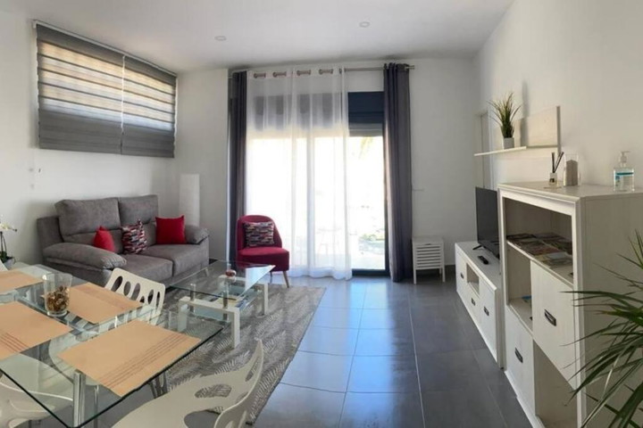 Excelente Piso Con Aparcamiento Privado - Huelva