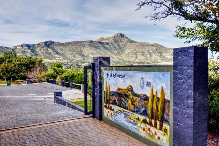 Golden View Luxury Self Catering - Clarens