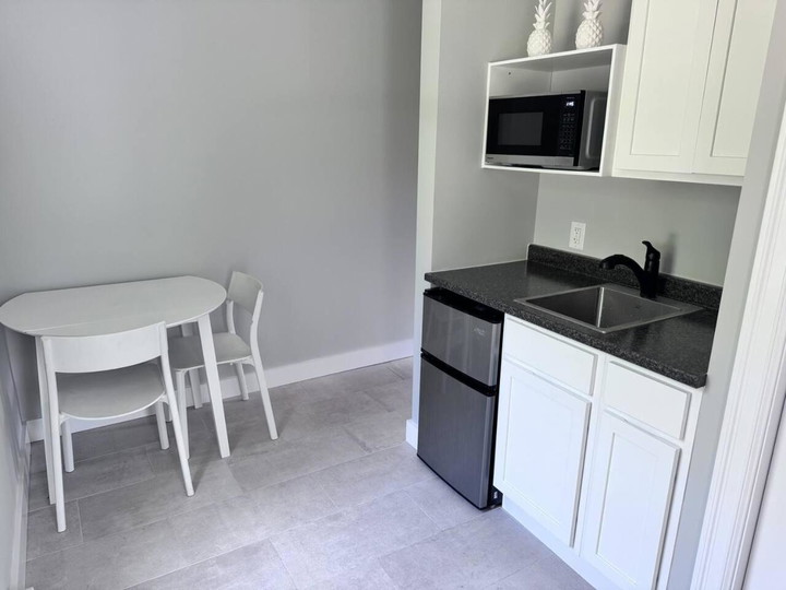 Cozy 1br Walk To Hospital & Main St Brand New - Nova Scotia