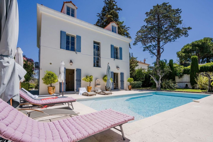 Villa In Cap D’antibes Near Beaches - Villeneuve-Loubet