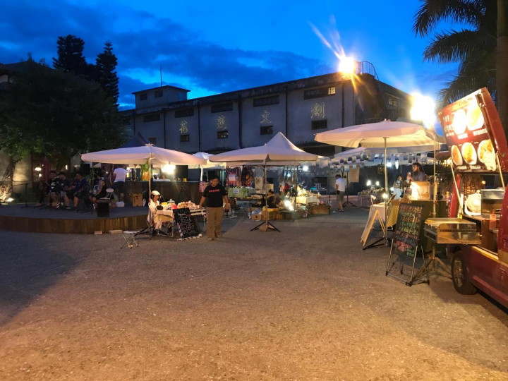 花蓮歐洲之星民宿 文創園區旁 鄰香榭大道 名產街 近東大門夜市 太平洋公園 杰西廣場 - Hualien County
