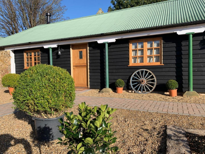 Cheesemans Farm Stables - Kent