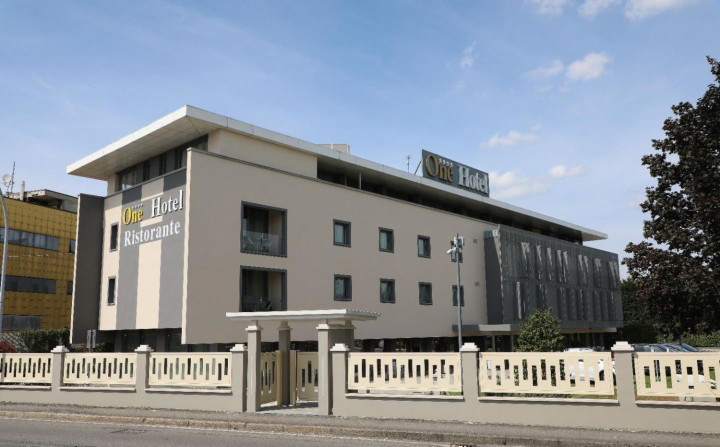 One Hotel & Restaurant - Bergame