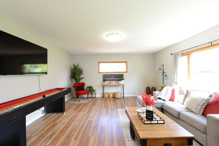 Completely Remodeled Home Blocks From Ndsu And Downtown Fargo - Fargo, ND
