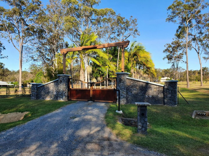 Luxurious Countryside Retreat - Visit Our Private Apartment On Our Acreage Property! - Logan City