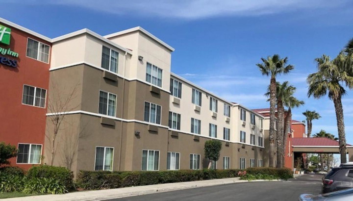 Holiday Inn Express & Suites Tracy By Ihg - San Francisco Bay Area