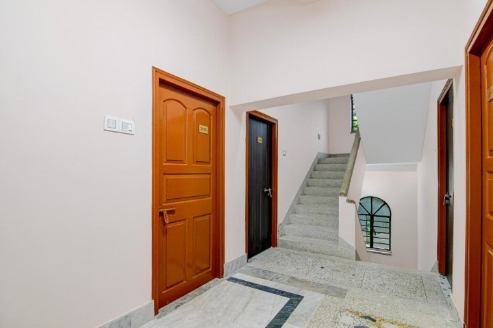 Spot On Cozy Nest Guest House - Kolkata
