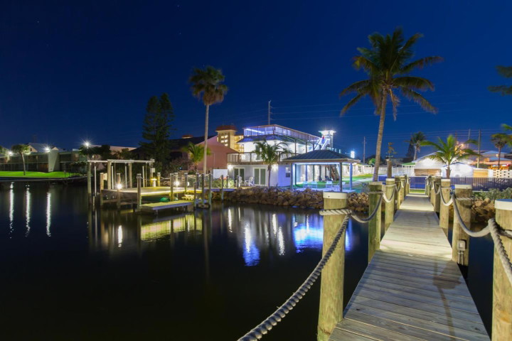 Lost Inn Paradise - Florida