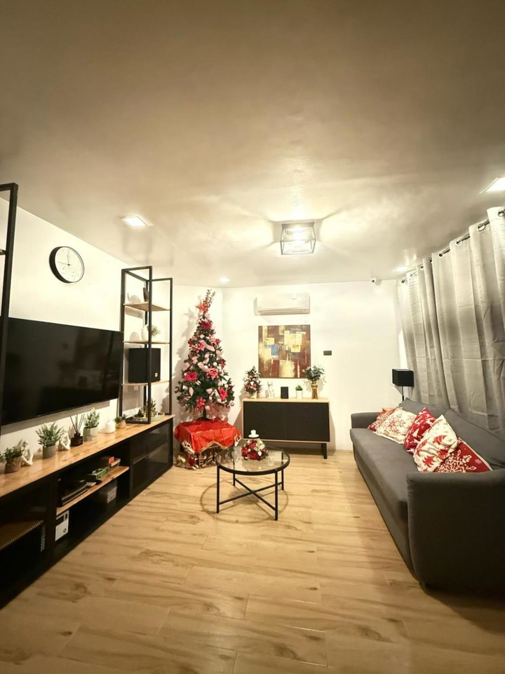 Cozy 2br House Digos With Bath Tub & Karaoke - 