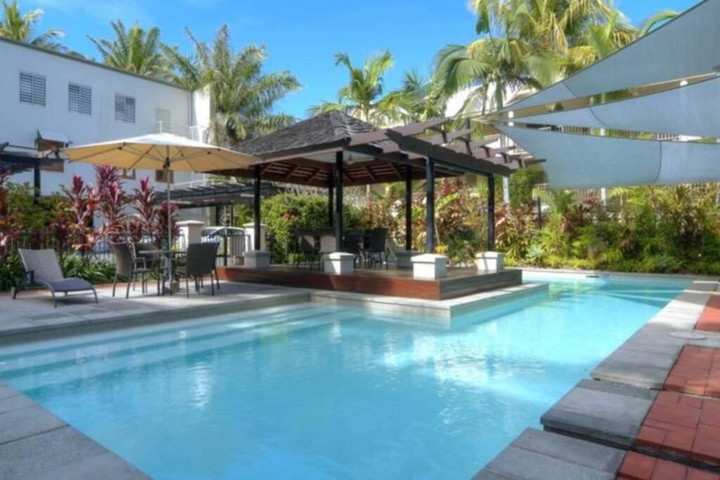 Tropical One Bedroom Apartment At The Mediterranean - Port Douglas
