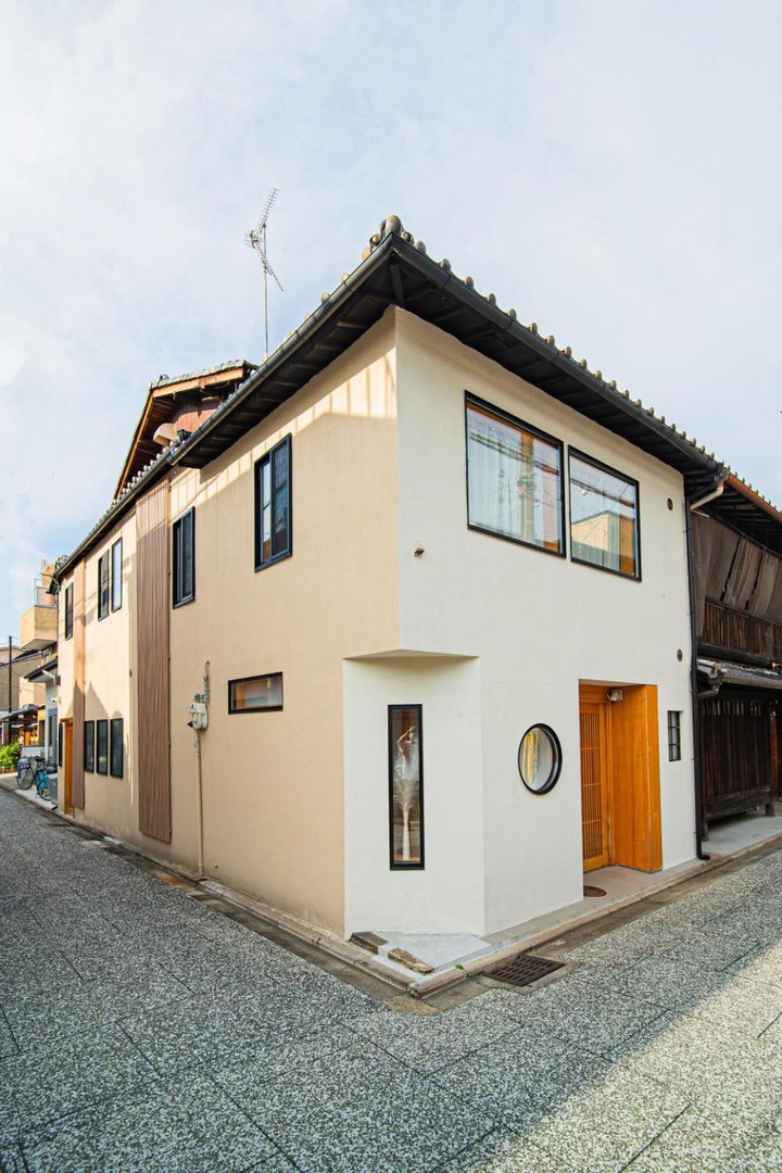 夏様五条丹波口 Modern Kyoto Townhouse, Whole House - Kyoto