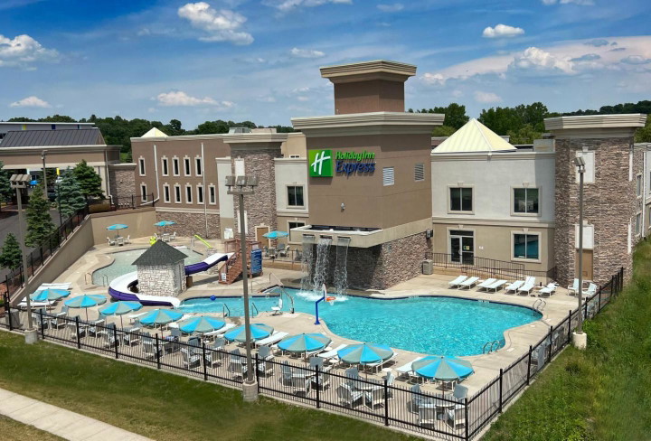 Holiday Inn Express Wisconsin Dells By Ihg - Lake Delton, WI