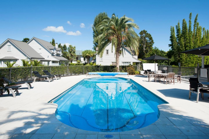 Russell Cottages - Kauri Cottage 3 Bedroom - Pool-spa-bbq - Northland