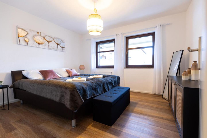 Design-ferienwohnung In Bad Neuenahr: Platz Für 4, Küche, Wifi, Netflix - Bad Neuenahr-Ahrweiler