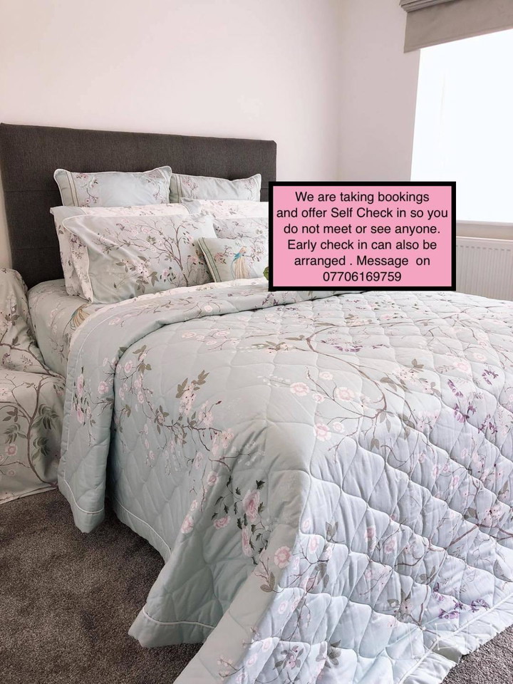 Flat 1 - Entire Modern Studio With En-suite And Free Parking Close To Qmc, City Centre & Notts Uni - Nottingham
