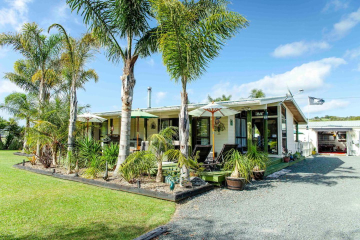 Peacock Lodge In Ngunguru - Tutukaka