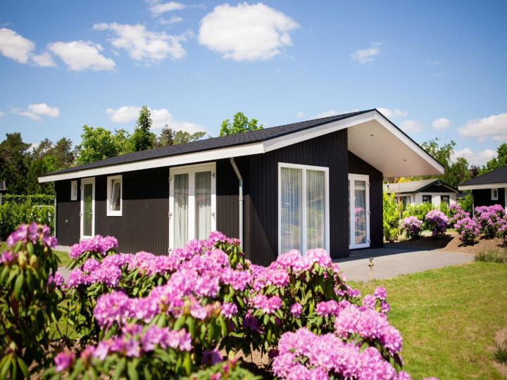 Chalet In Netherlands By Scenic Pond - Eersel