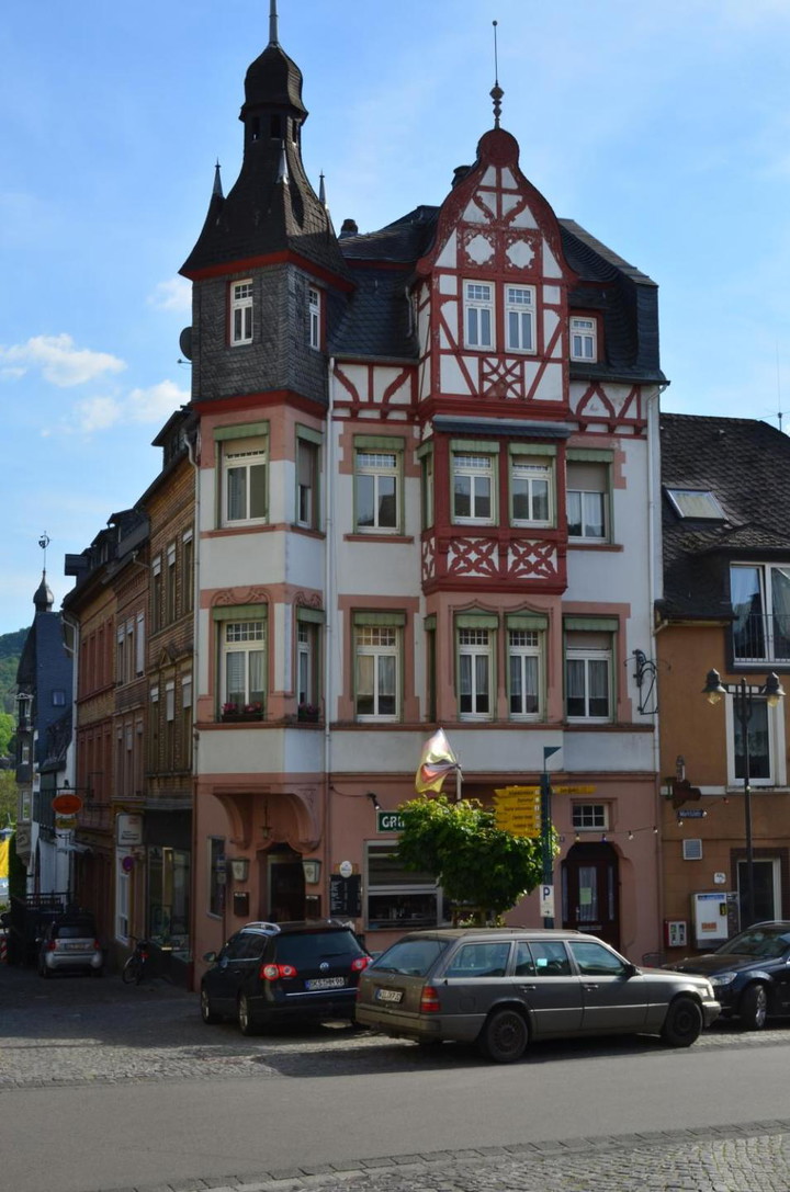 Bg Living & Hosting - Stilvolles Jugendstilhaus Am Marktplatz - Top-lage Im Zentrum - Traben-Trarbach