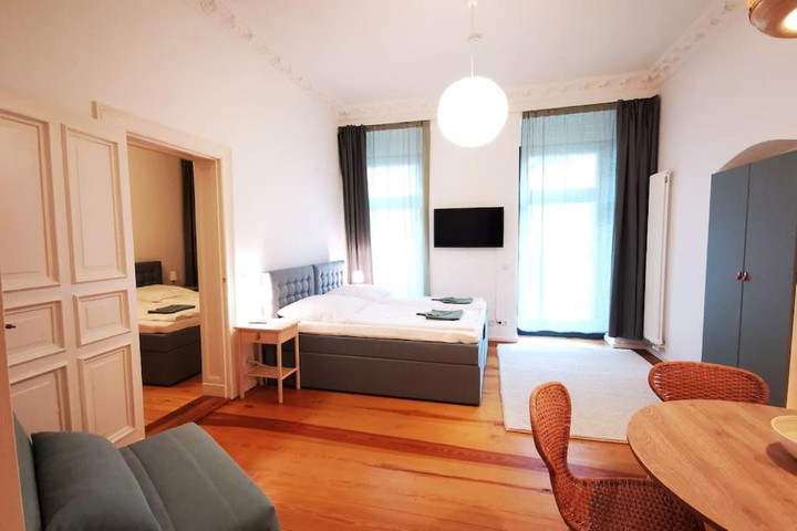 Lang Li By Rockchair Apartments L Superhost Status L 2 Bedrooms Boxspringbeds In City Center - Cozy Family & Business Flair Welcomes You! - Berlin