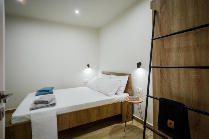 Central Corner Apts - Charming Apartments For 3 In The Heart Of The City Perfect For Memorable Summer Experiences By Villa Mana Gers - Zante