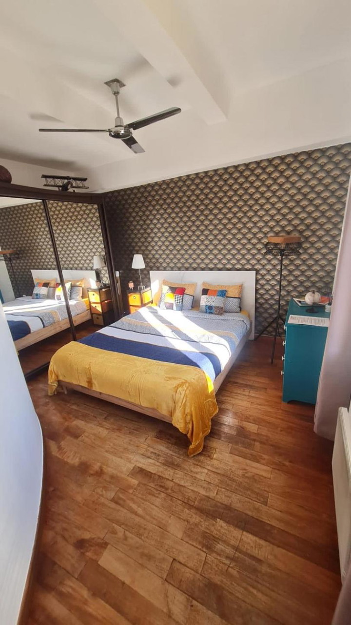 Sunny Apartment With Nice View In History City Center - Saint-Cannat