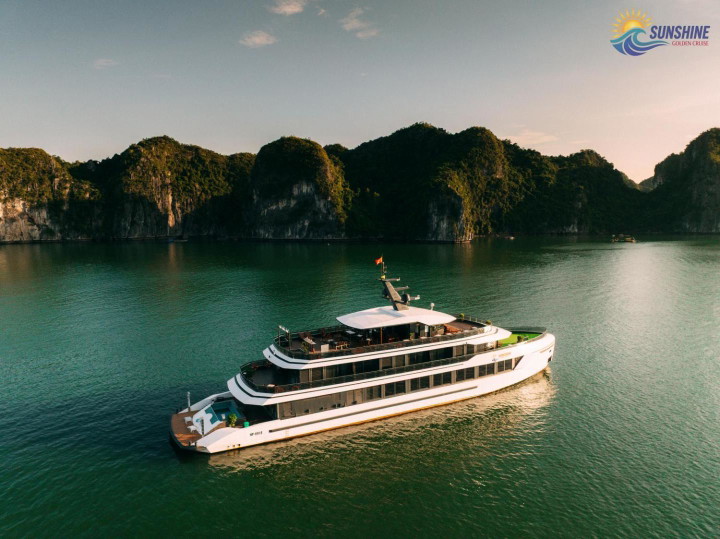 Sunshine Golden Cruises - Cat Ba