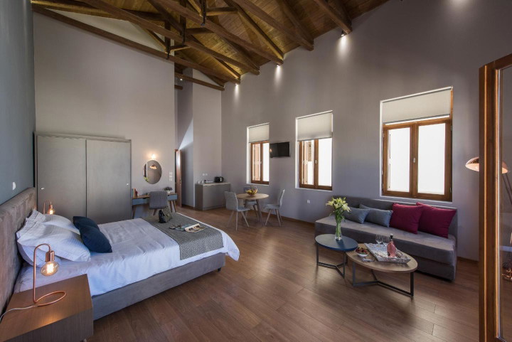 Bluebell Luxury Suites - Greece
