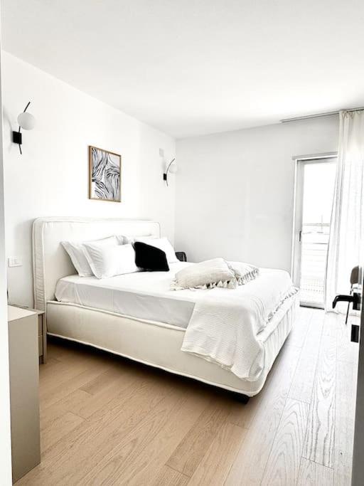 Aptments4 - Real Estate Solutions - Ólbia