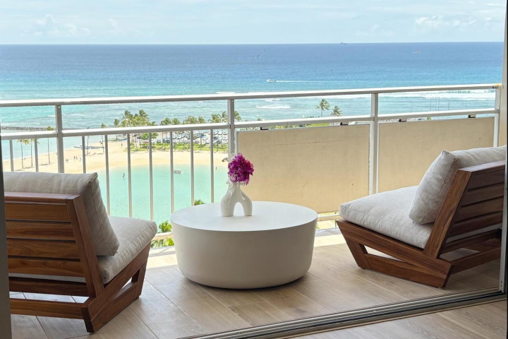Newly Renovated Oceanview Luxe Stay With Free Parking - O‘ahu, HI