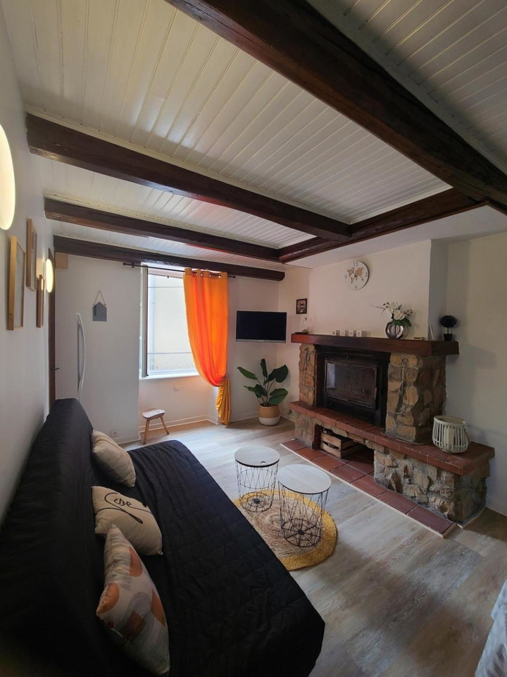 Maison Auvergnate Entièrement Rénovée - Brioude