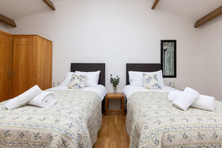 Clover - Super King Ensuite Room In Sidlesham - Chichester