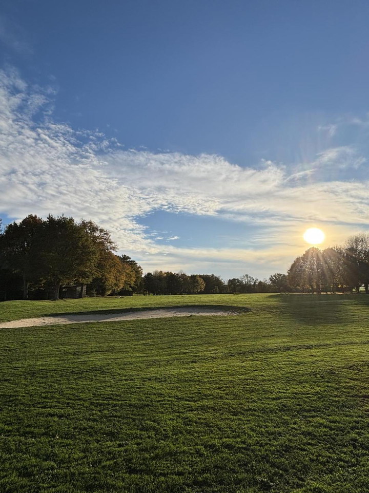 Les Sarrays Golf Et Lodges - Issoudun