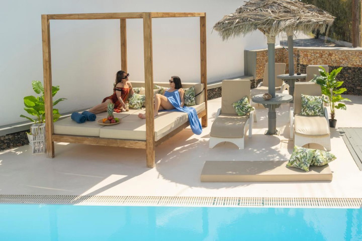Loukas & Emma Eco Houses - Santorini