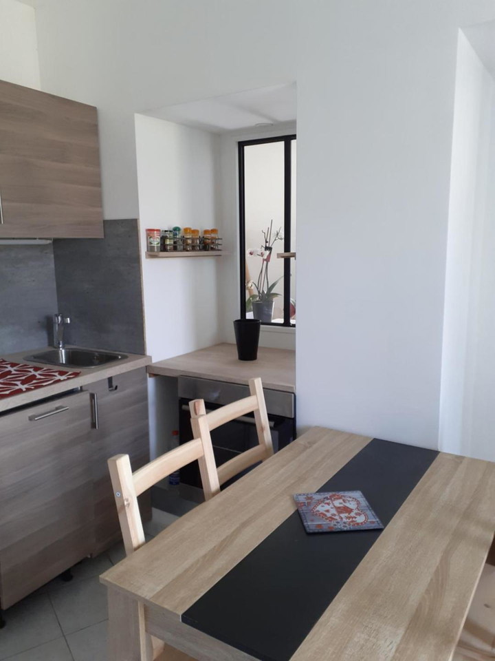 Studio En Plein Centre Ville - 2 à 4 Personnes - Saint-Bonnet-le-Froid