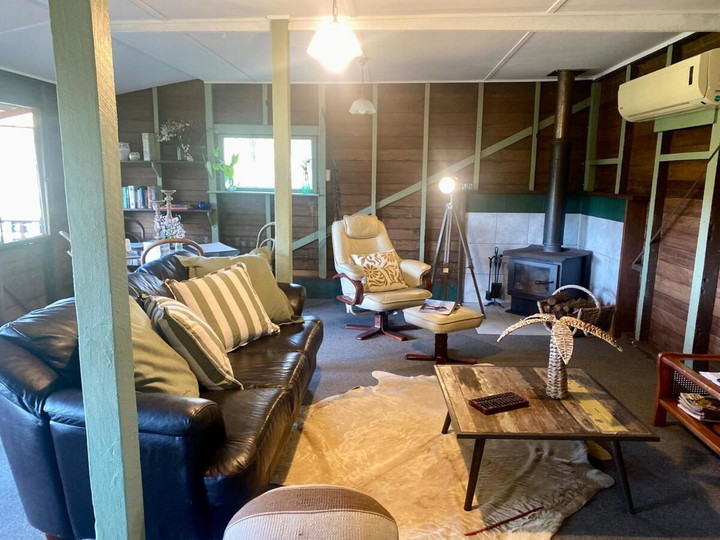 The Channon Vintage Farm Bales Retreat - Nimbin