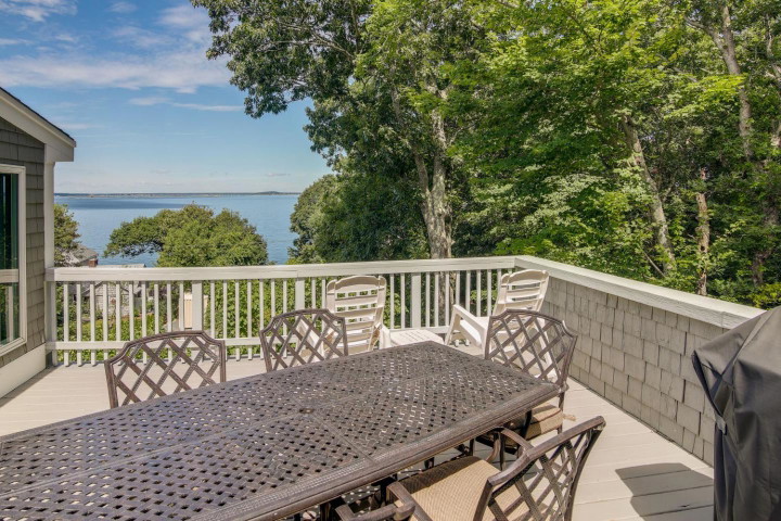 Bayfront Plymouth Gem W/ Sunroom, Steps To Shore! - Massachusetts