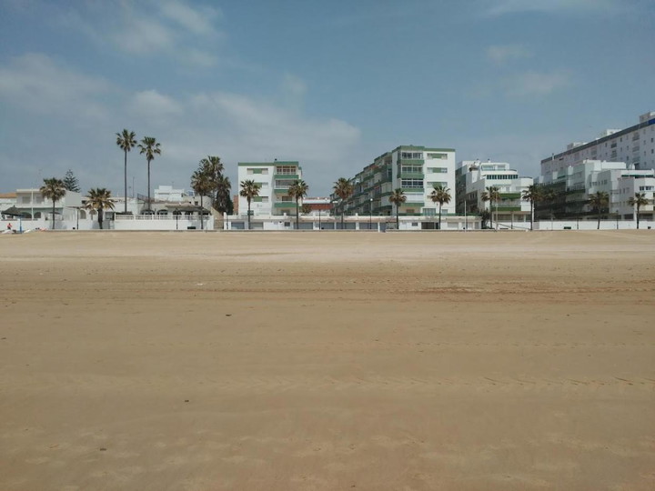 Frente Al Mar - Rota