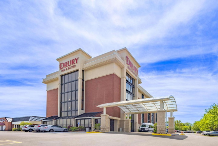 Drury Inn & Suites St. Louis Airport - Kirkwood, MO