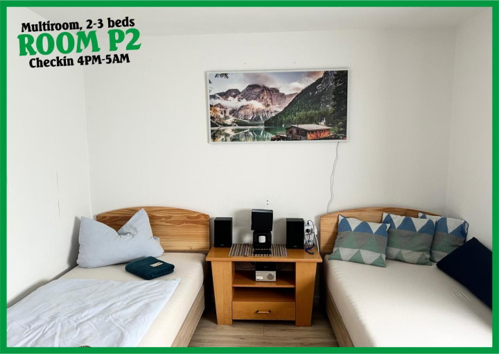 Deine Pension, Multi Room P2, 2-3 Beds, 15qm, Check-in 4pm Till 5am - Rothenburg ob der Tauber