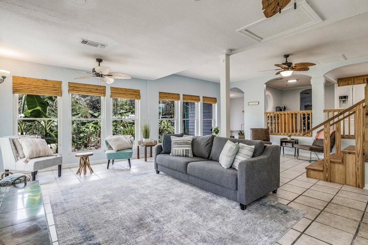 Raleigh Street Retreat - ナバー, FL