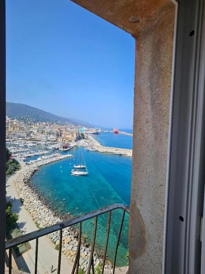 Superbe Appartement De Prestige Avec Vue Mer - Bastia
