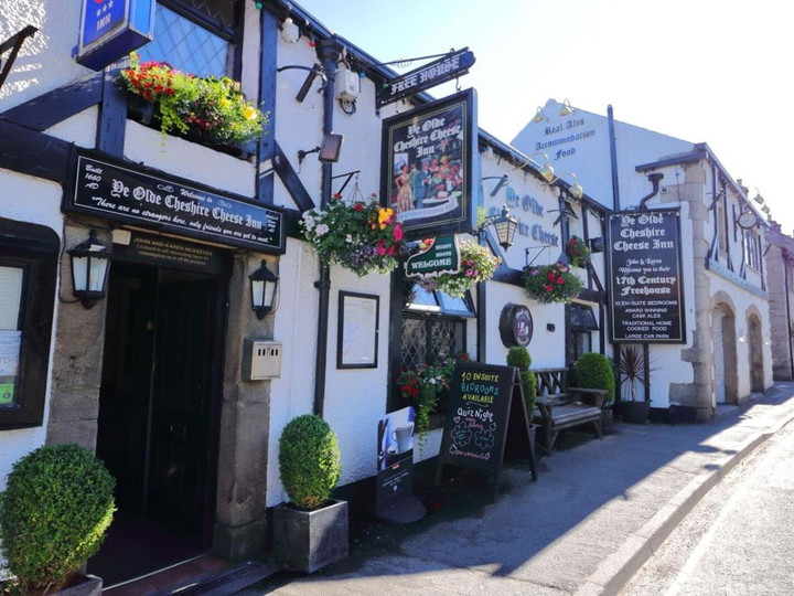 Ye Olde Cheshire Cheese Inn - Tideswell